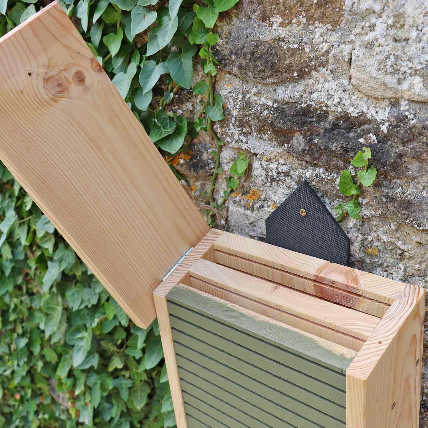 Conservation bat box - Bat boxes