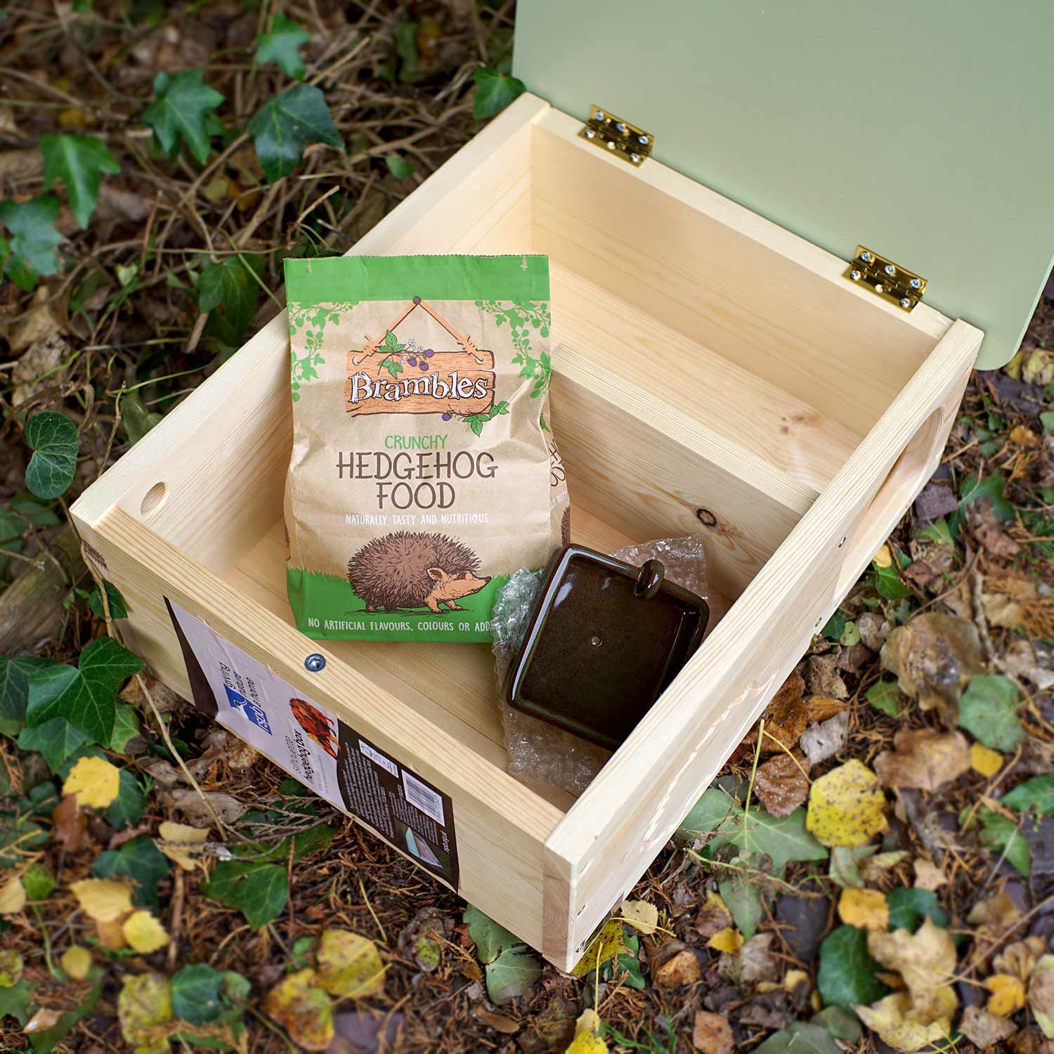 RSPB Silhouette hedgehog home + food + bowl - Hedgehog houses